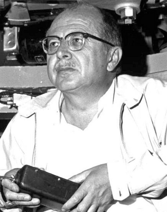 Jesse Leonard Greenstein | Physics Today | AIP Publishing