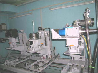 Characterization of pyrocarbon coated materials using laboratory based ...