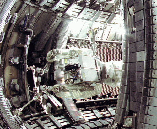 The anomalous currents in the front foils of the JET lost alpha ...