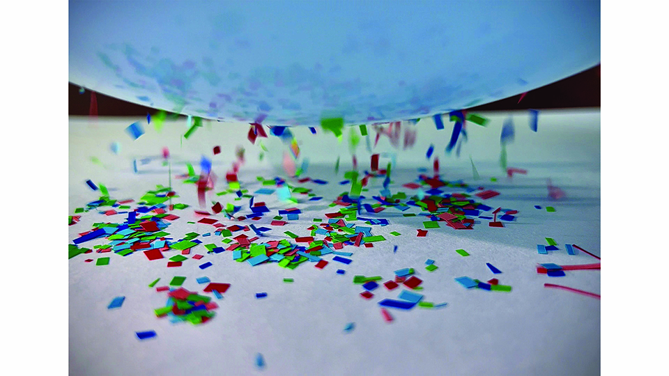 Revealing the microscopic origin of static electricity | Scilight | AIP Publishing